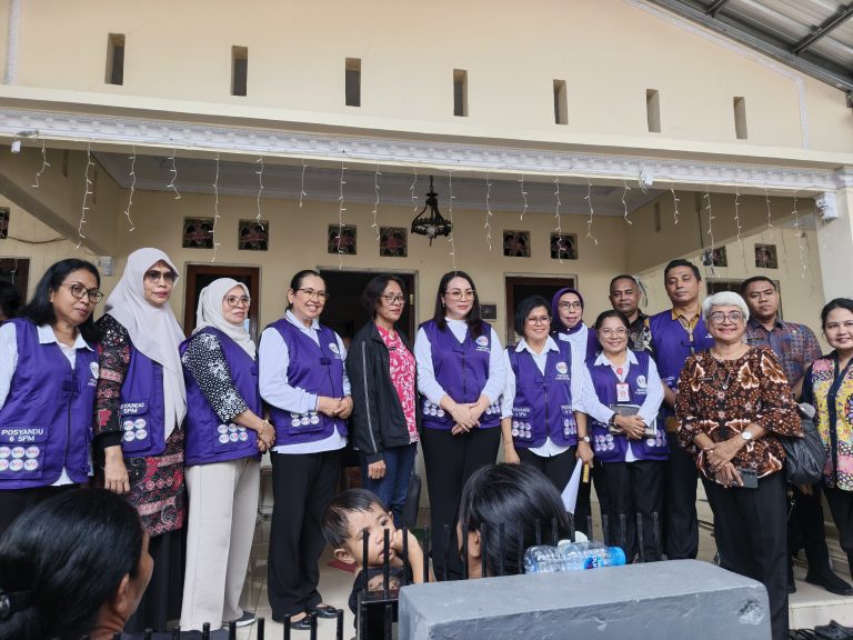 Kunjungi Posyandu Sinar Putri dan Merpati, Lisa Wattimena Tekankan ...